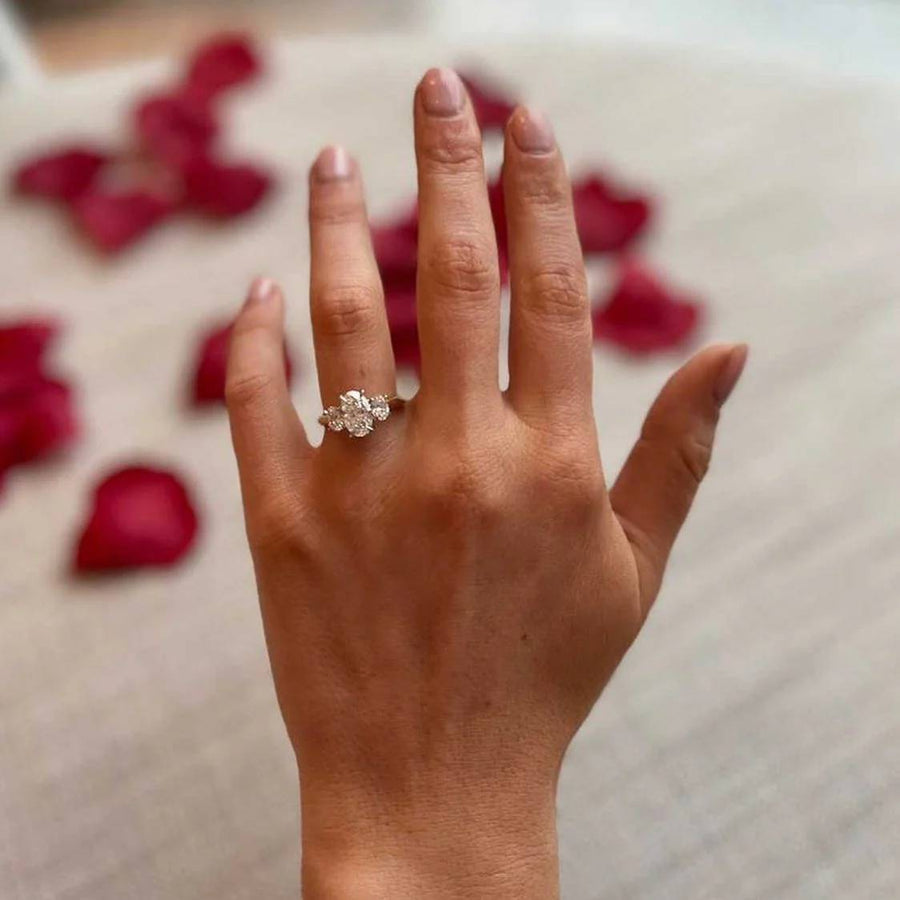 Reasons to Buy a Bespoke Engagement Ring | Allure Jewellers